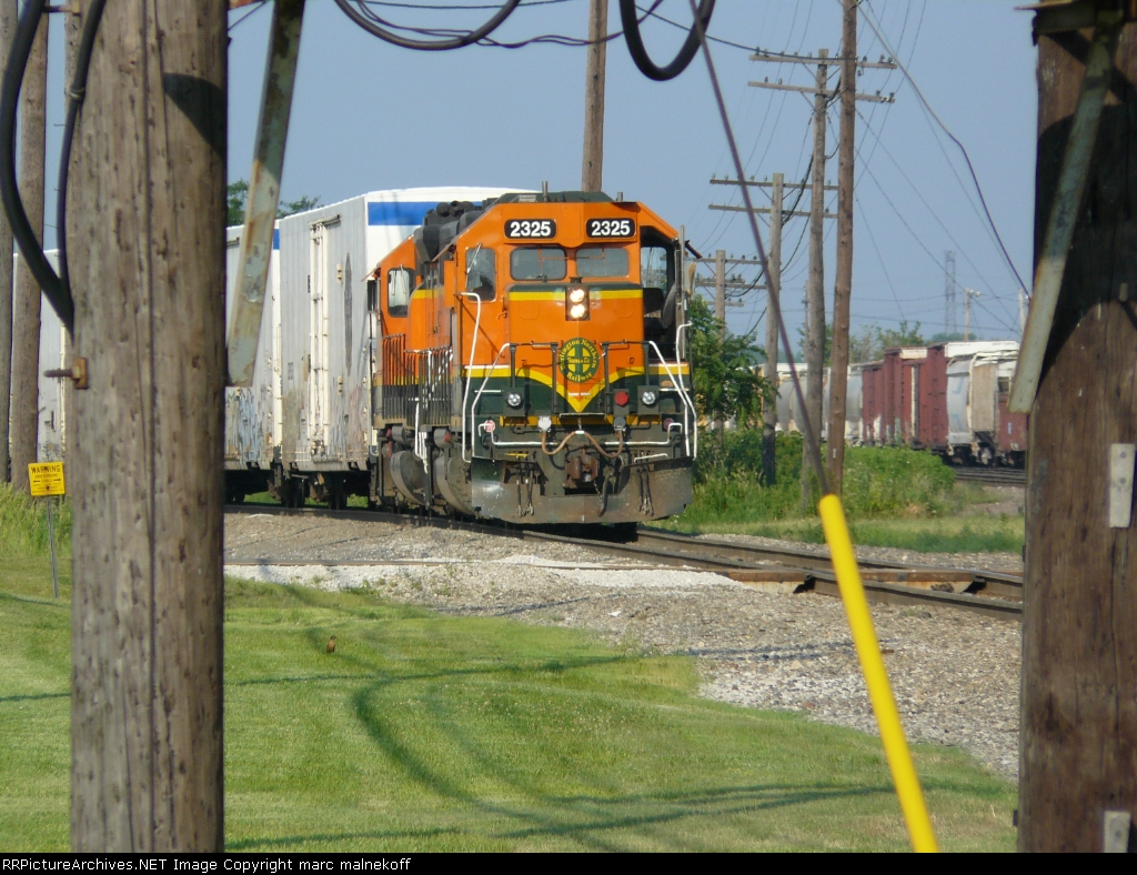BNSF 2325